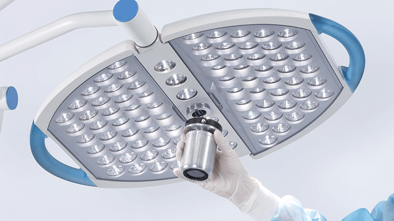 Mediland SlimLED Plus Surgical Light (1) – GlobalHeathcareMedical